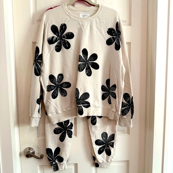 THE GREAT. | Pants & Jumpsuits | The Great Cream And Black Floral Sweat ...